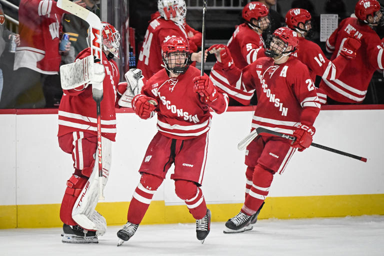 Wisconsin earned another Kwik Trip Holiday Face-Off title, and the ...