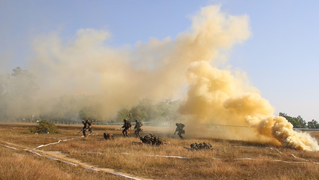 Army conducts high-tech drill to prepare troops for modern warfare