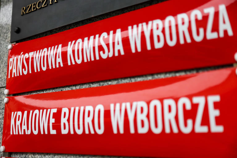 PKW przyjęła sprawozdanie PiS!