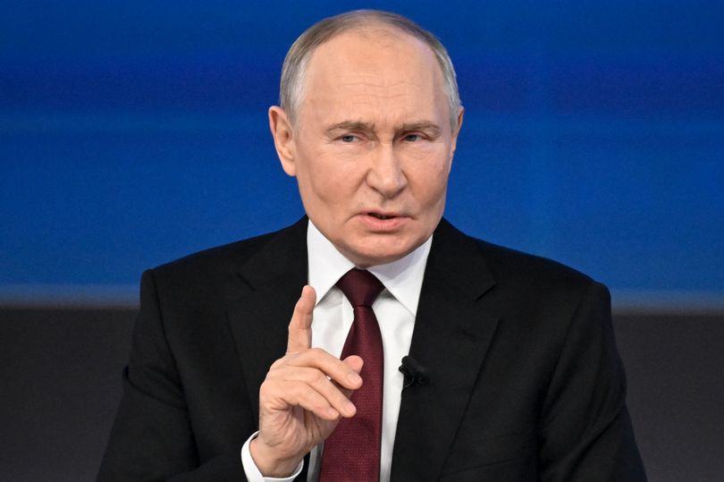 Vladimir Putin on red alert as Ukraine boasts of weapons that can ...