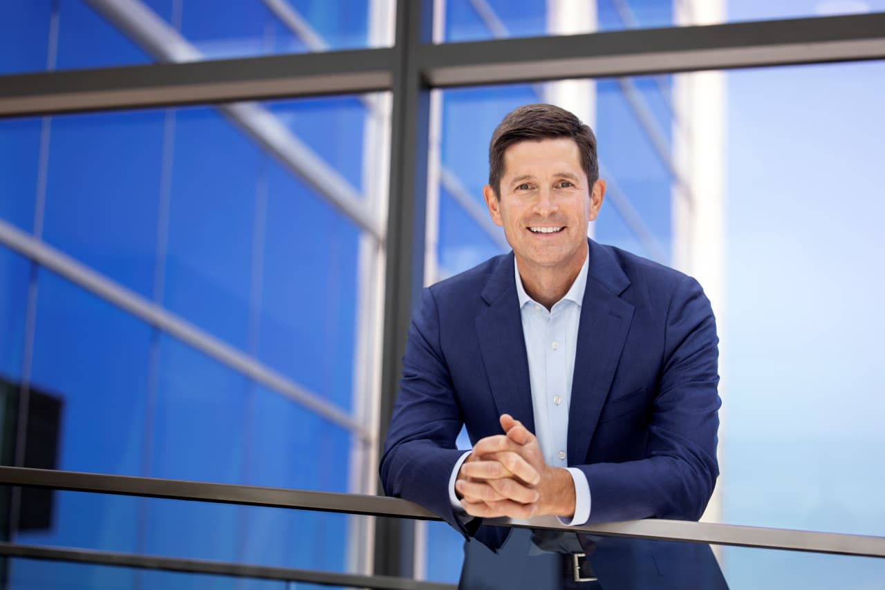 Schwab Stock Jumps on Earnings Beat as Brokerage Rakes in $115 Billion ...