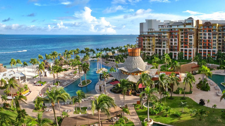 Kids stay free at these 11 all-inclusive family resorts in Mexico and ...