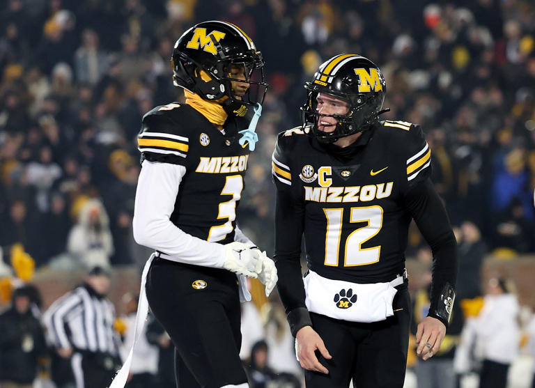 Baylor vs. LSU: Predictions, odds and how to watch Texas Bowl