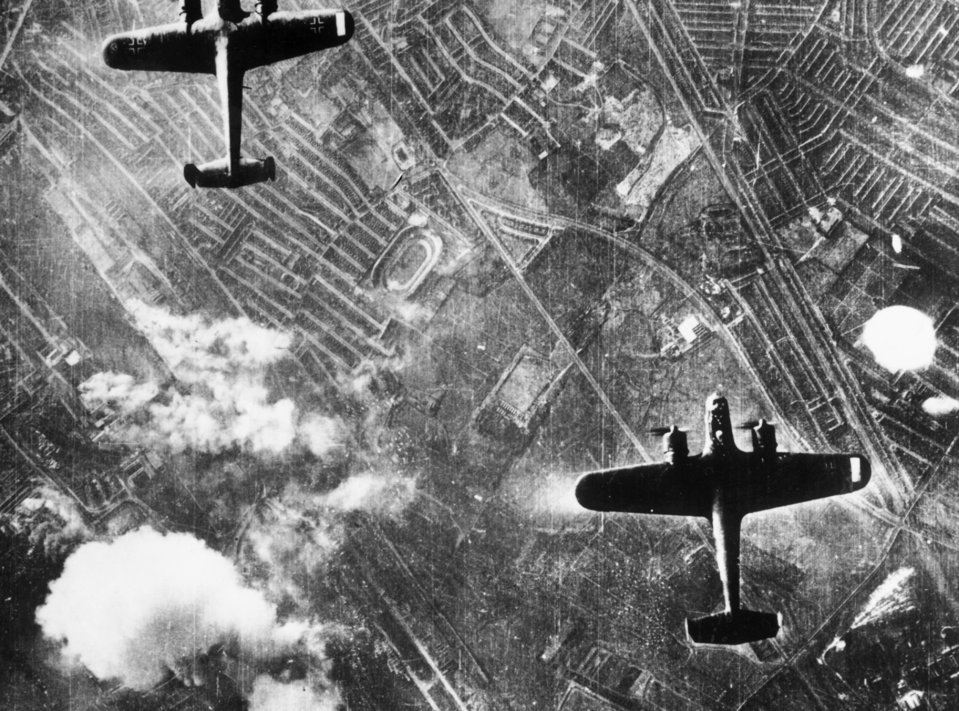 Os maiores bombardeios da história das guerras em fotos incríveis!