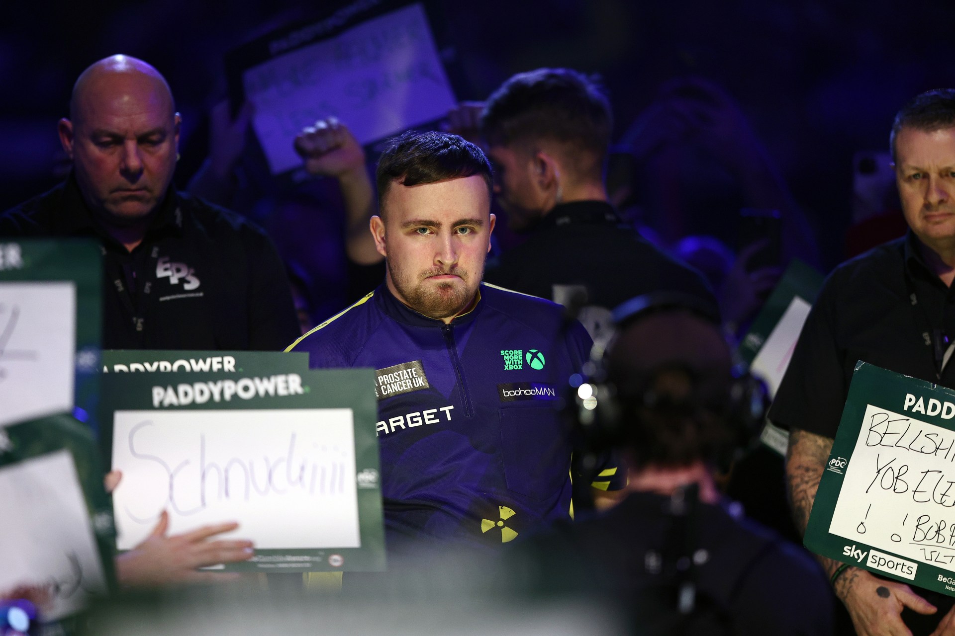 What time is Luke Littler playing tonight at the World Darts Championship?