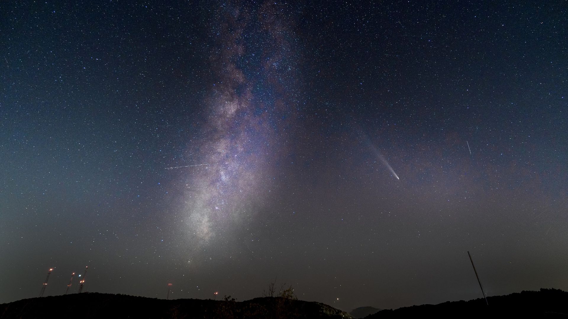 Get ready for the 'New Year Comet': What to expect from Comet ATLAS (C ...
