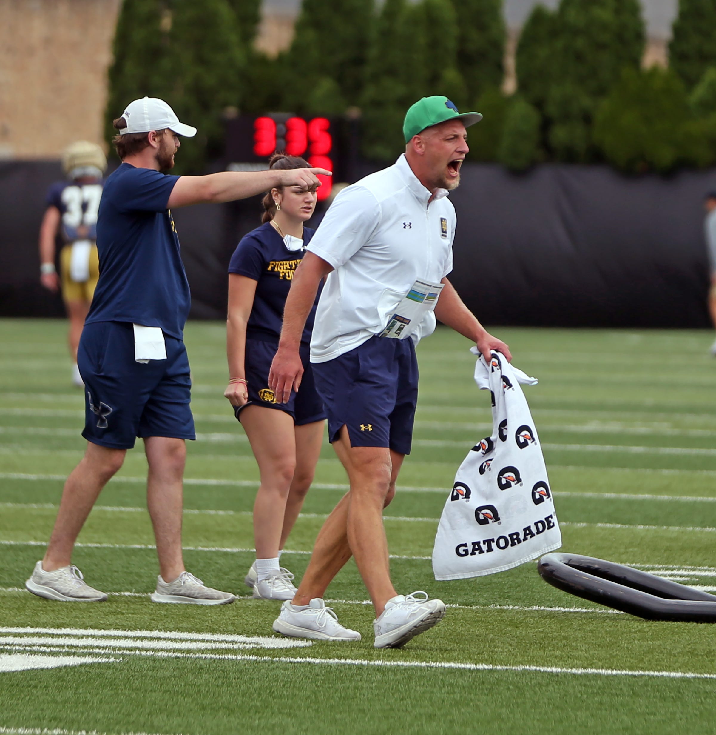 No surgery, no regrets for CJ Carr after redshirt year for Notre Dame ...