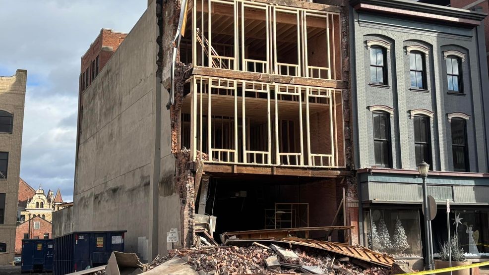 Coney Island Lunch building partially collapses in Downtown Scranton