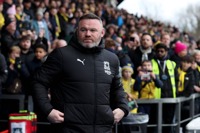 Wayne Rooney issues statement on claims he 'let mystery woman into ...