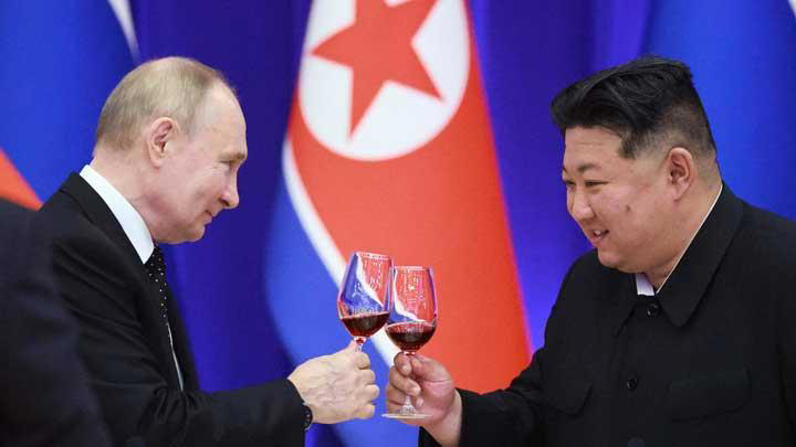 Kim Jong Un Berharap 2025 jadi Tahun Kemenangan Putin Kim Jong Un Berharap 2025 jadi Tahun Kemenangan Putin