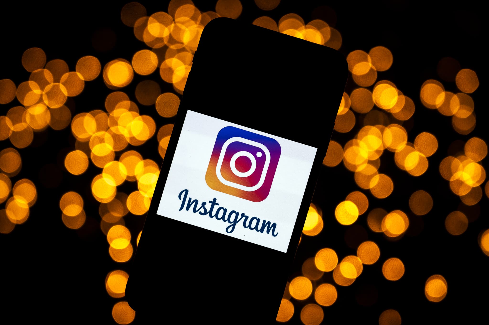 Instagram offre aux influenceurs jusqu'à 20.000 dollars pour attirer ...