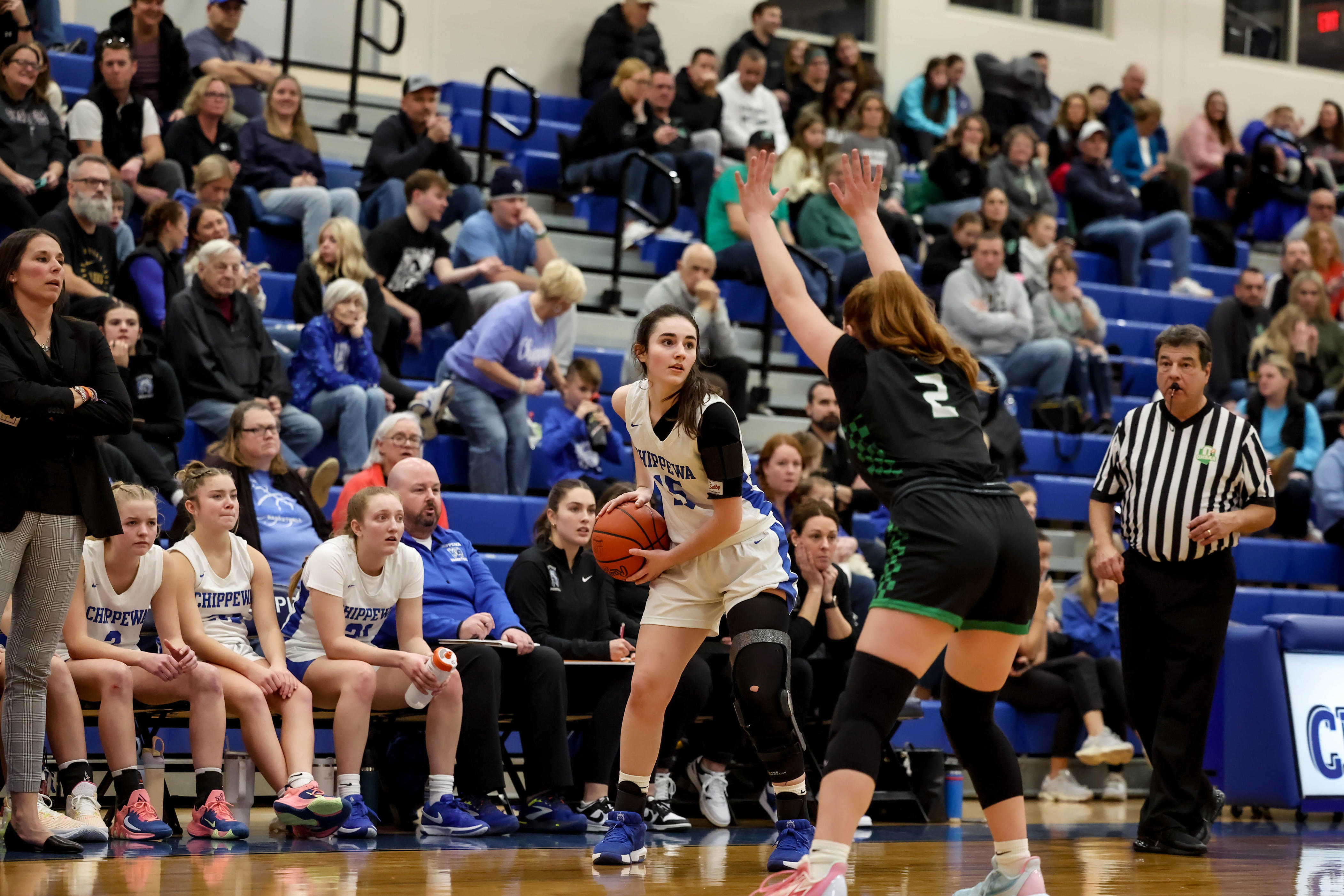 Chippewa kept it's WCAL title hopes alive with win over Smithville