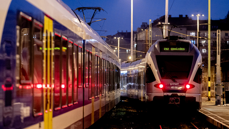 Kisiklott egy mozdony a Déli pályaudvaron