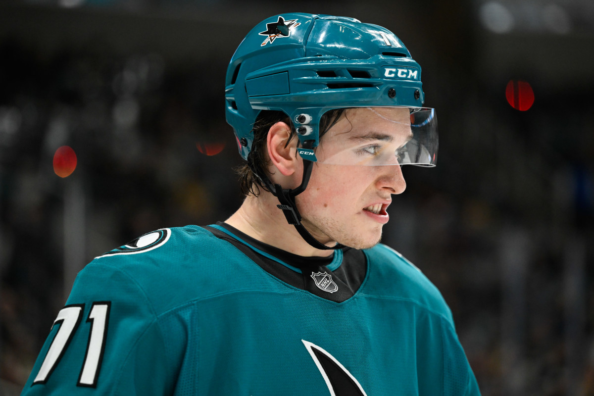 Rangers' Team Bus Collides With Sharks' Star's Car After 6-1 Victory