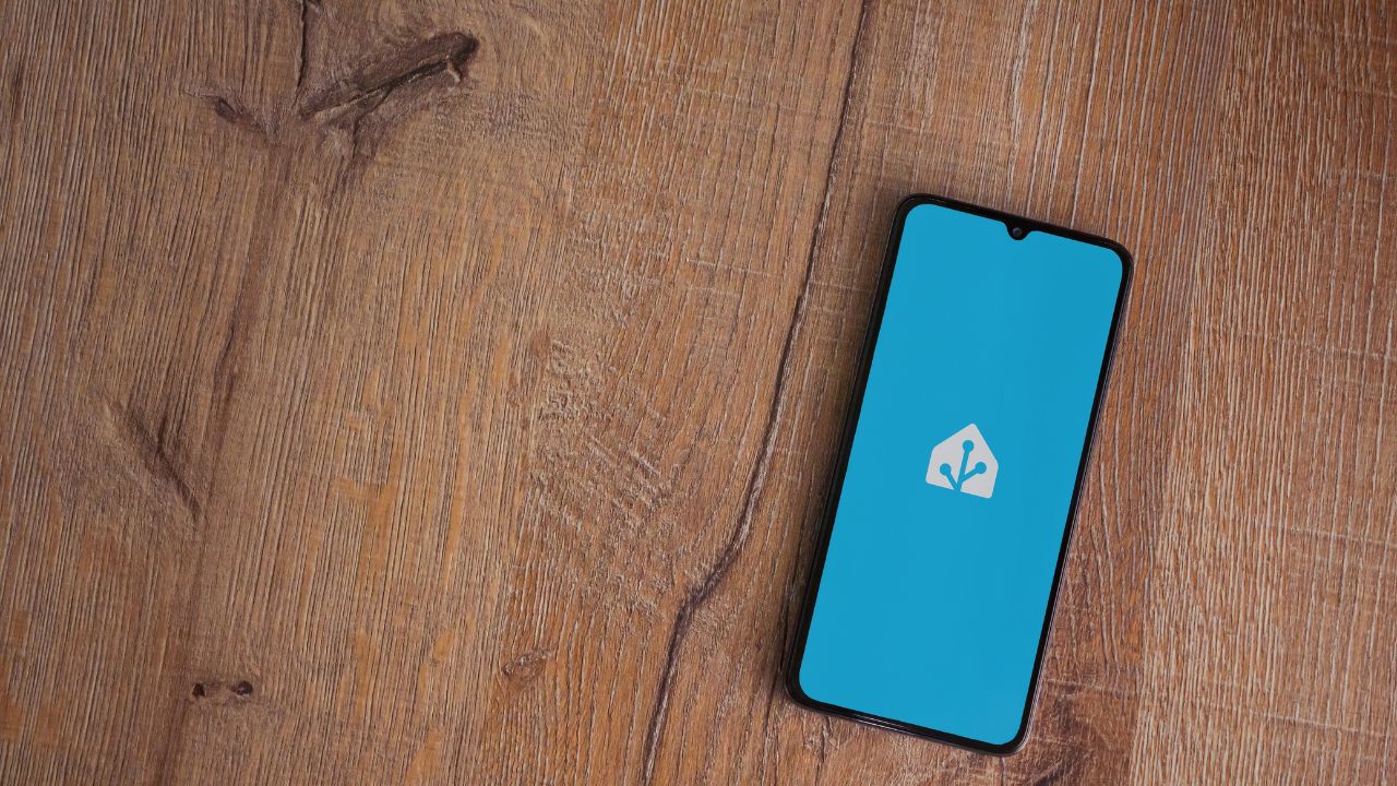 Home Assistant Gets Smarter with ‘Hey Jarvis’ Voice AI