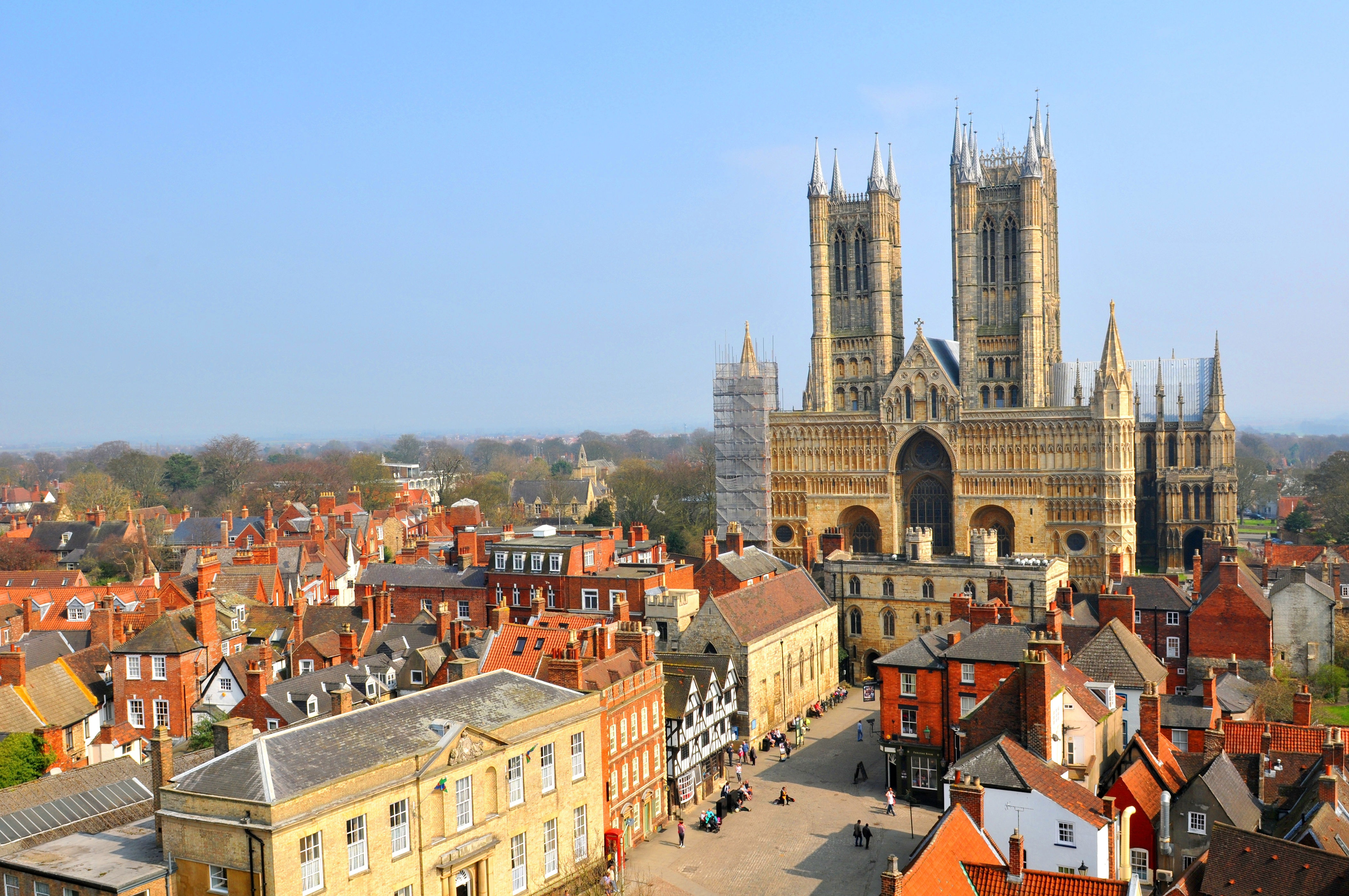 'Thriving' East Midlands high streets packed with independent shops ...