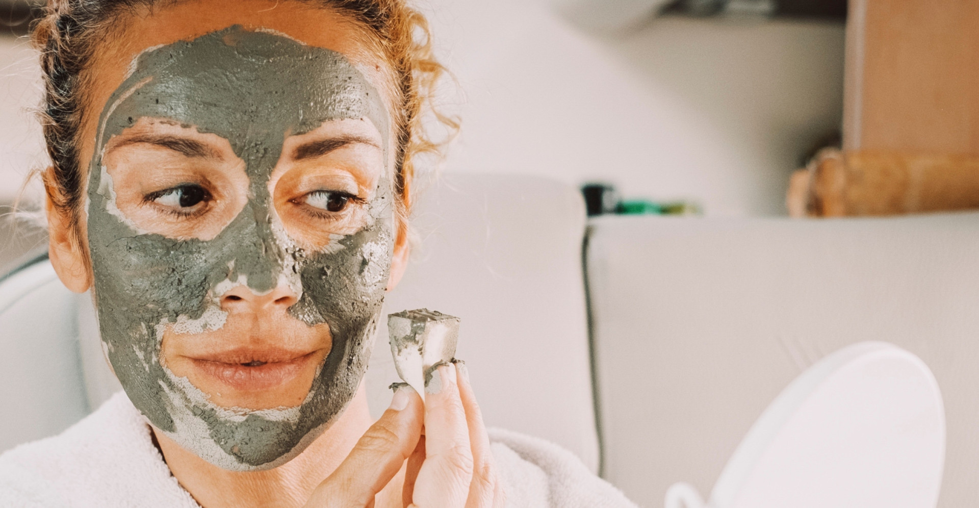Blackheads: the best and worst ways to remove them
