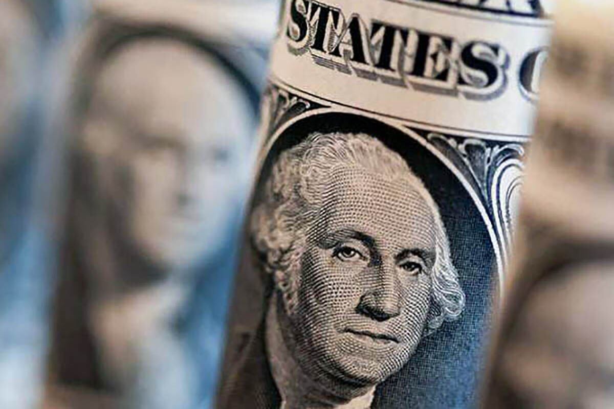 El dólar se desplomó en medio de la caída de la divisa en el mundo por ...