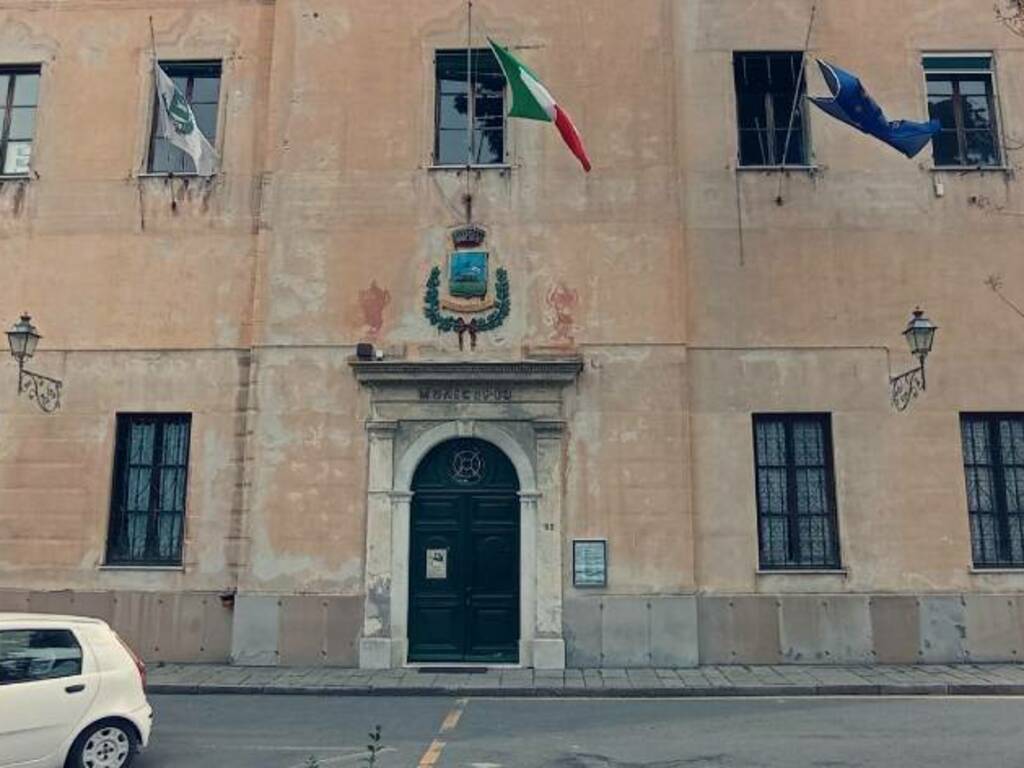 Albisola, l’opposizione: “La giunta dice no alla recinzione di ...