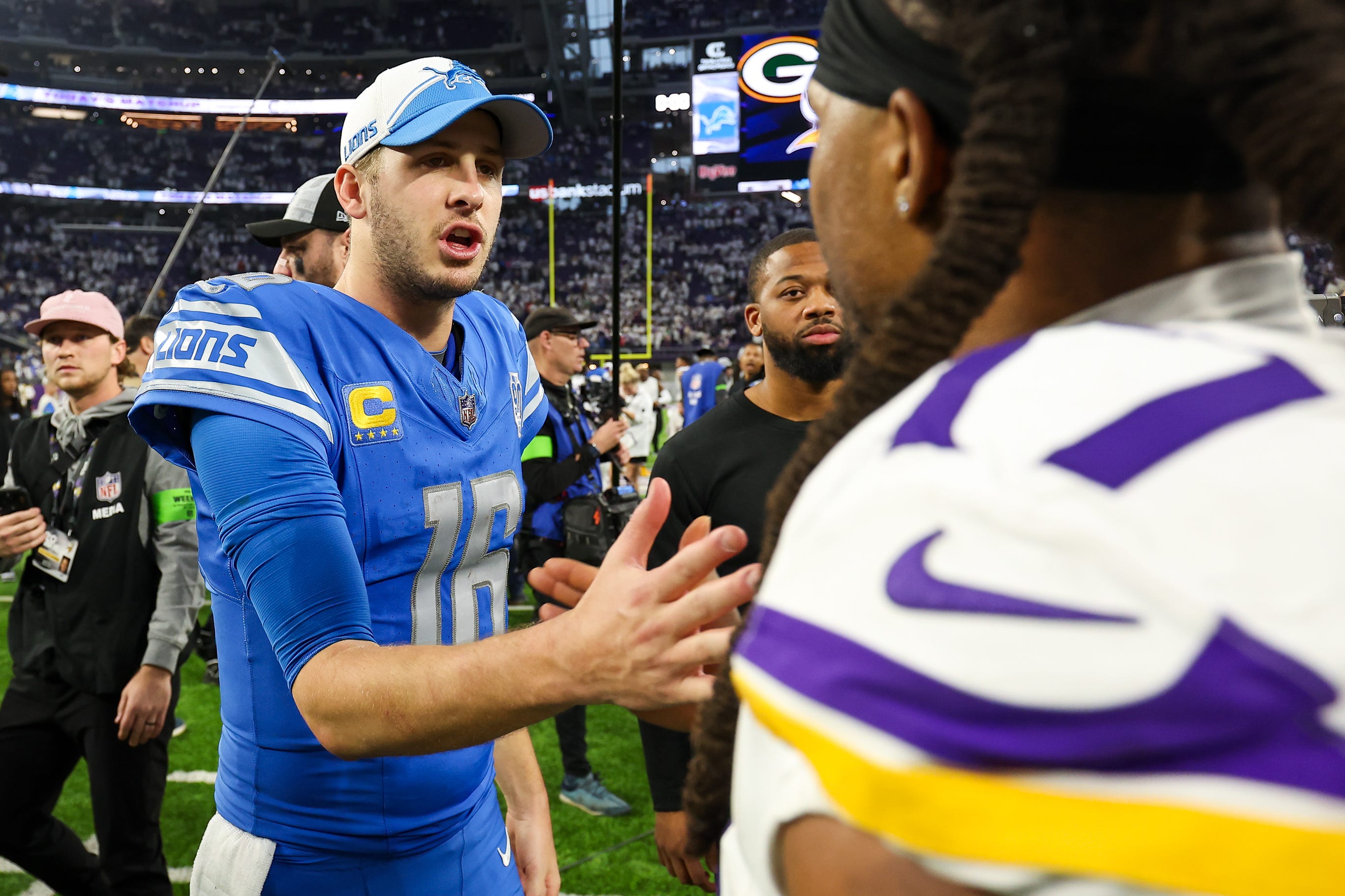 What channel is Lions vs Vikings on tonight? NFL Sunday Night Football ...