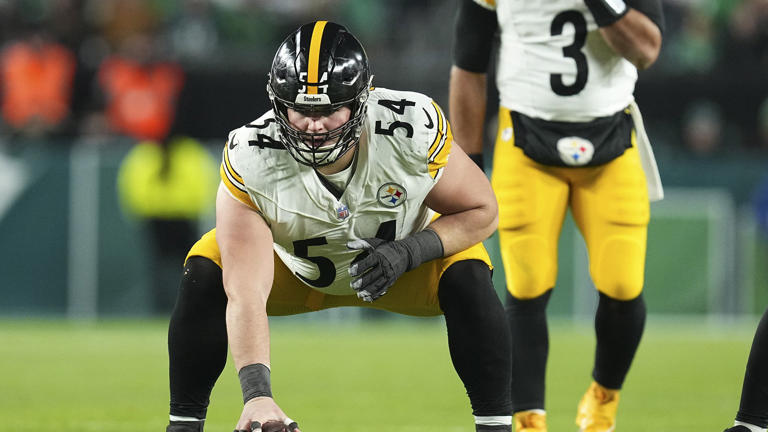 Steelers name C Zach Frazier Rookie of the Year Steelers name C Zach Frazier Rookie of the Year