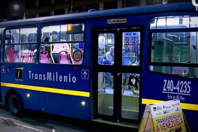 Atraco masivo en bus del Sitp, en Bogotá, dejó una persona herida Atraco masivo en bus del Sitp, en Bogotá, dejó una persona herida