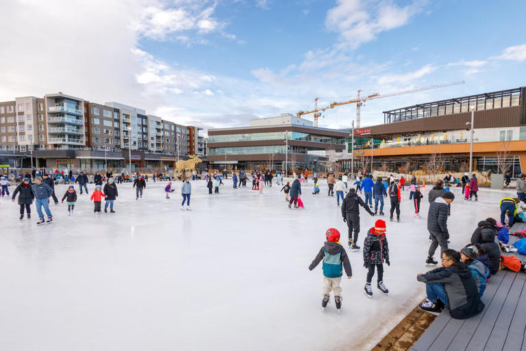 Warmer winters shrinking Canada's outdoor skating season