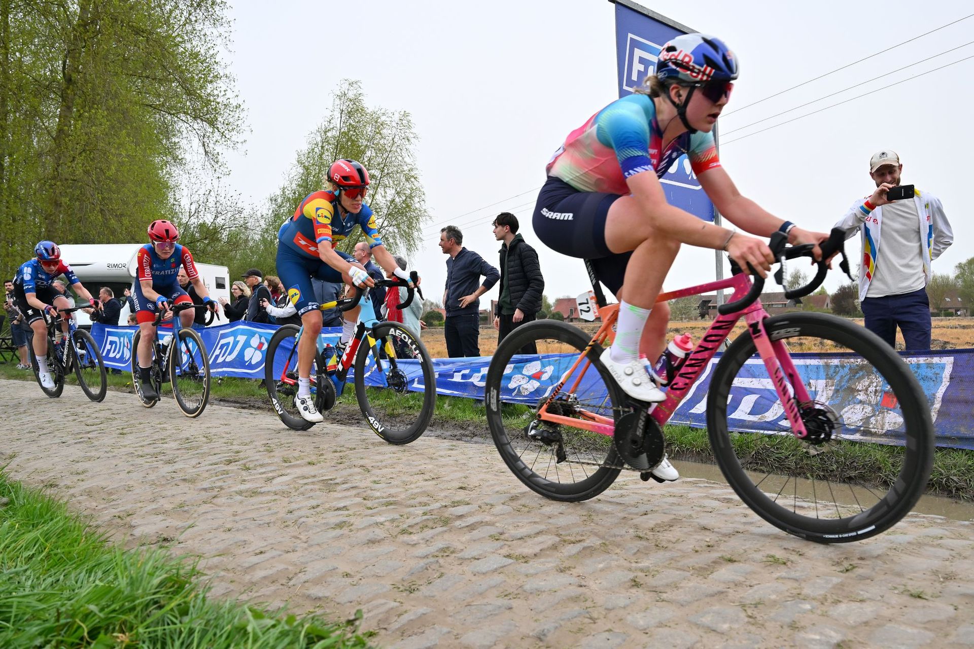 30-minutes a day indoors to winning a pro race: Zoe Bäckstedt's on her ...