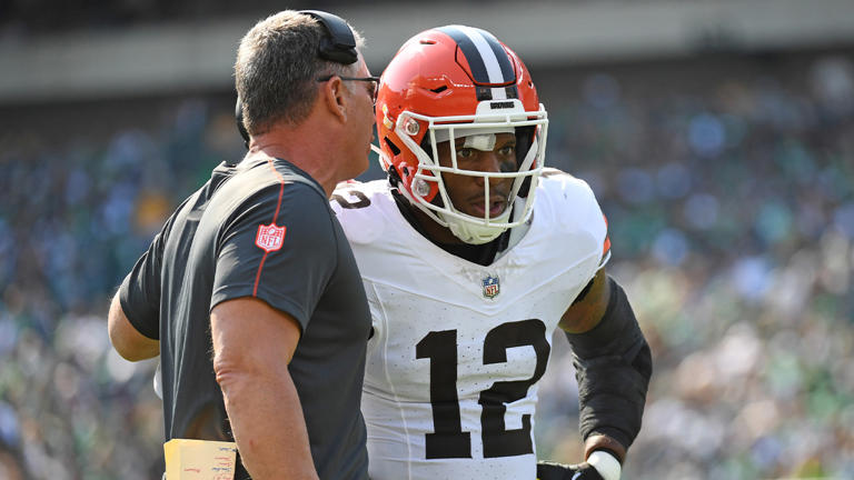 Browns’ Kevin Stefanski celebrates 13-year veteran ahead of final NFL game