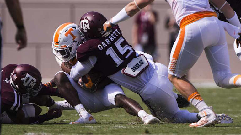 A Year-By-Year Breakdown of Myles Garrett's Football Career