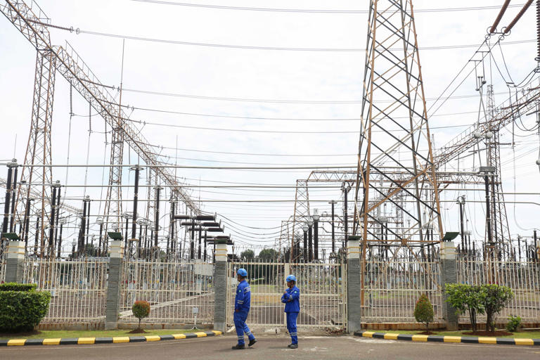 Pemerintah Putuskan Tidak Menaikkan Tarif Listrik hingga Maret 2025 Pemerintah Putuskan Tidak Menaikkan Tarif Listrik hingga Maret 2025