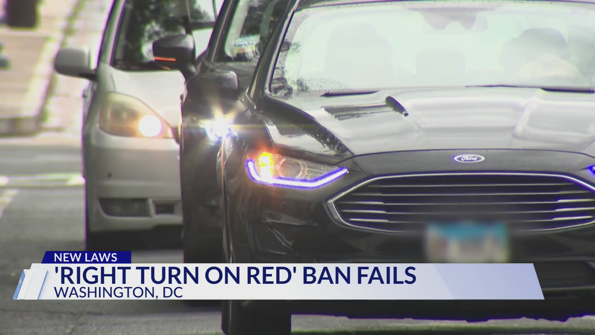 'Right turn on red' ban fails in DC