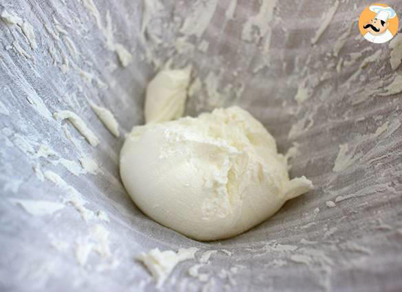 Zelfgemaakte roomkaas (type philadelphia) met 2 ingrediënten