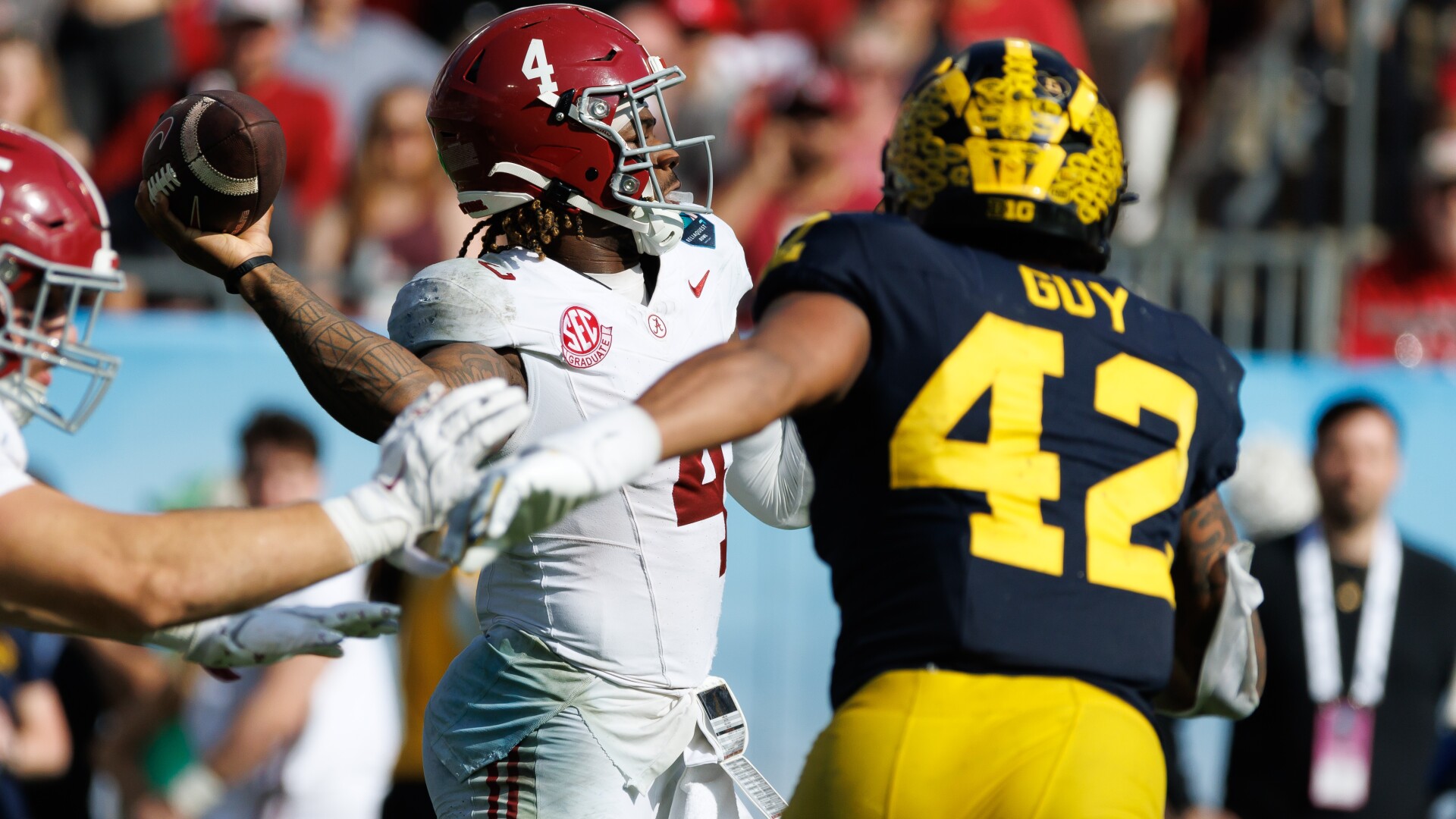 Michigan defense pressures Milroe all day, Wolverines beat No. 11 ...