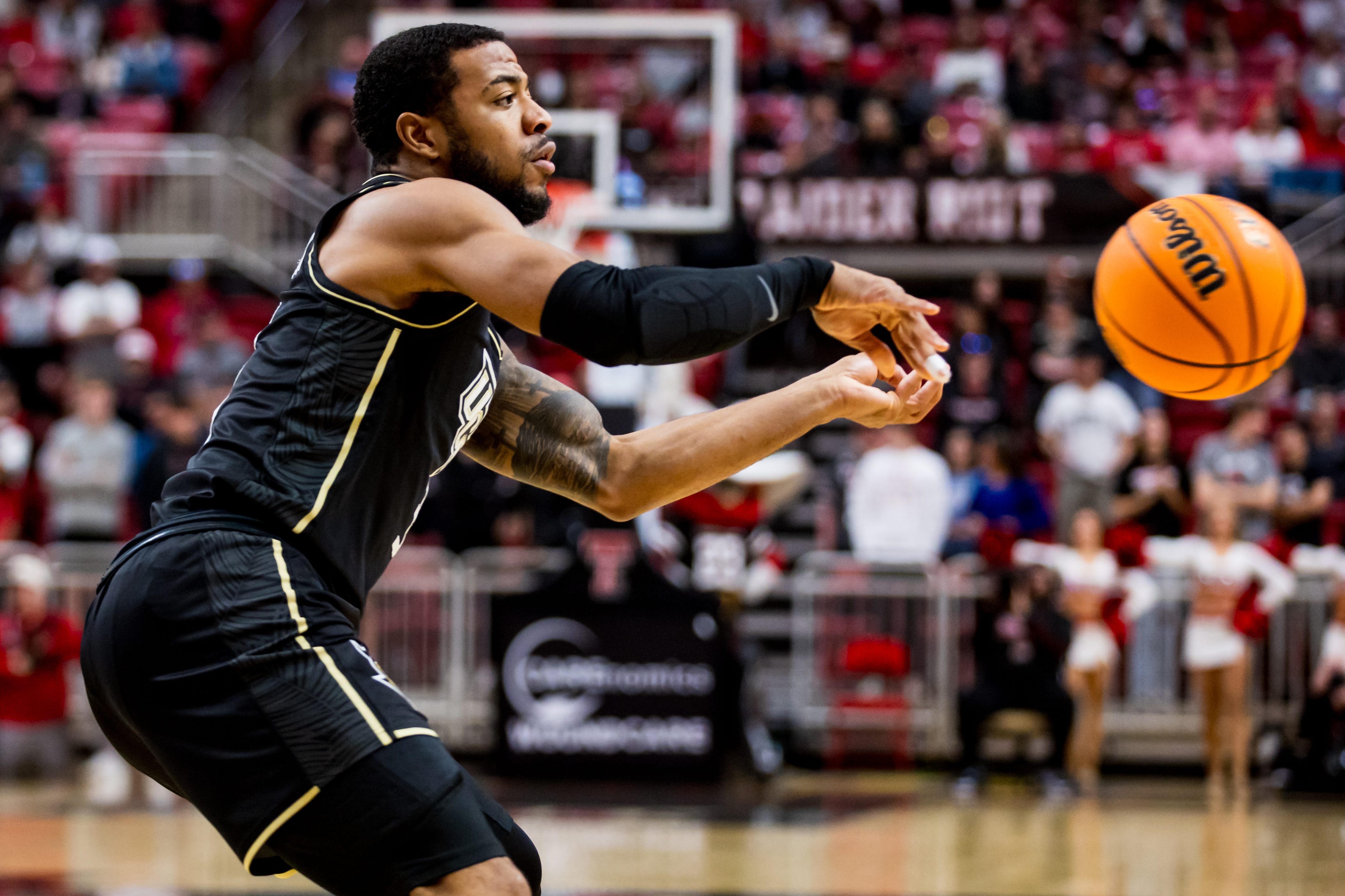 What channel is UCF basketball vs Kansas on today? Time, TV schedule to ...