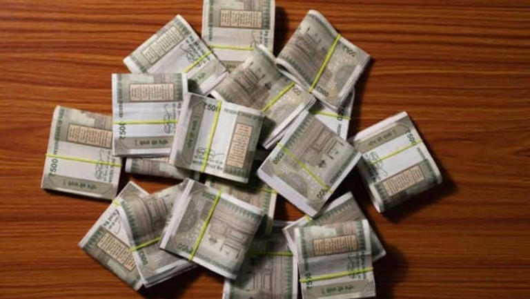 Is Rs 5000 note launching in India? RBI clarifies rumors