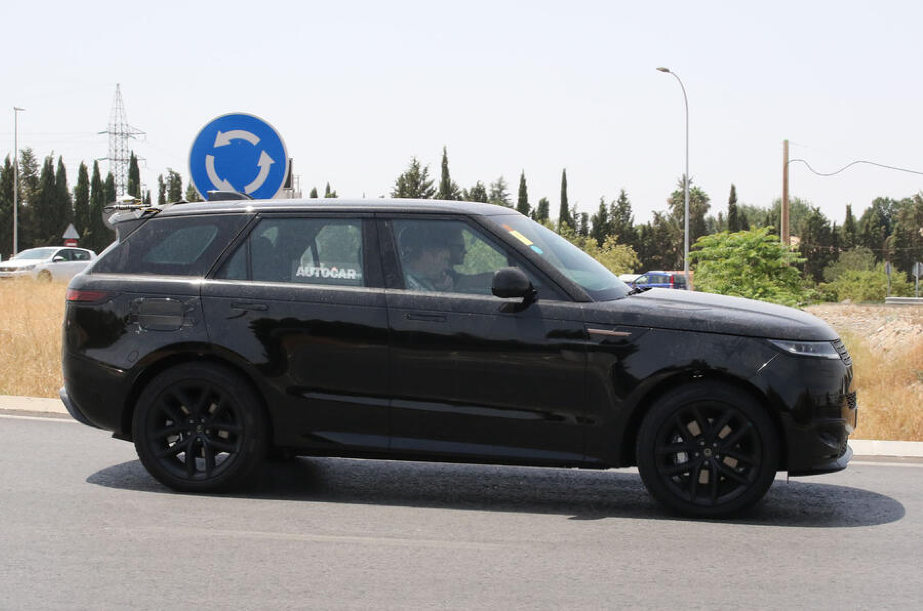 El Range Rover Sport EV está casi listo para su lanzamiento
