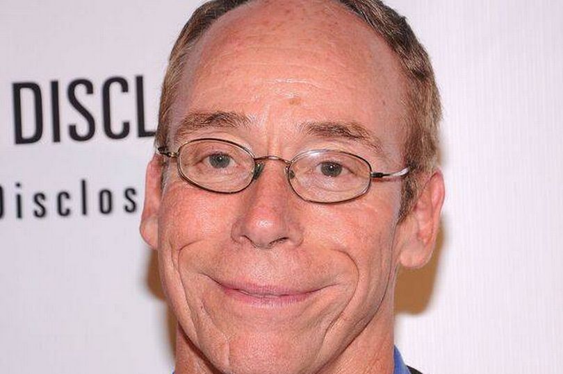 Alien expert says 'time is running out' as he predicts 'huge UFO ...