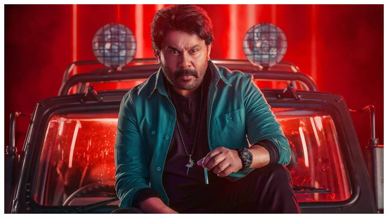 Dileep brings the madness: New poster for ‘Bha. Bha. Ba’ unveiled!