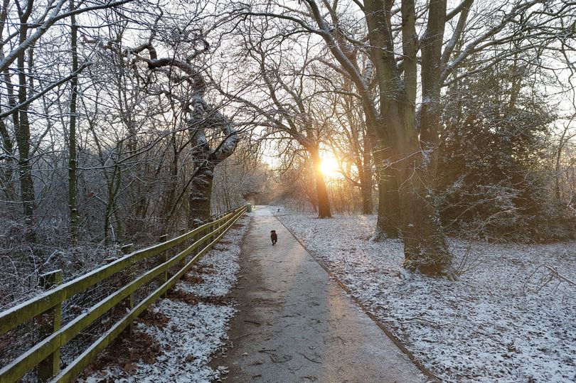 Met Office issues Cheshire weather warning as UK set for snow and ice
