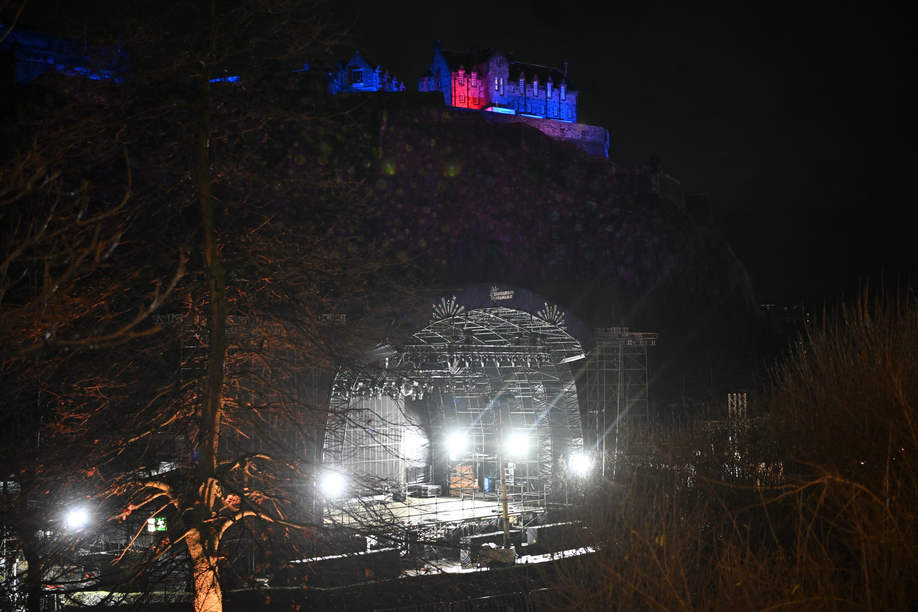 Edinburgh councillor calls for answers over late Hogmanay street party ...