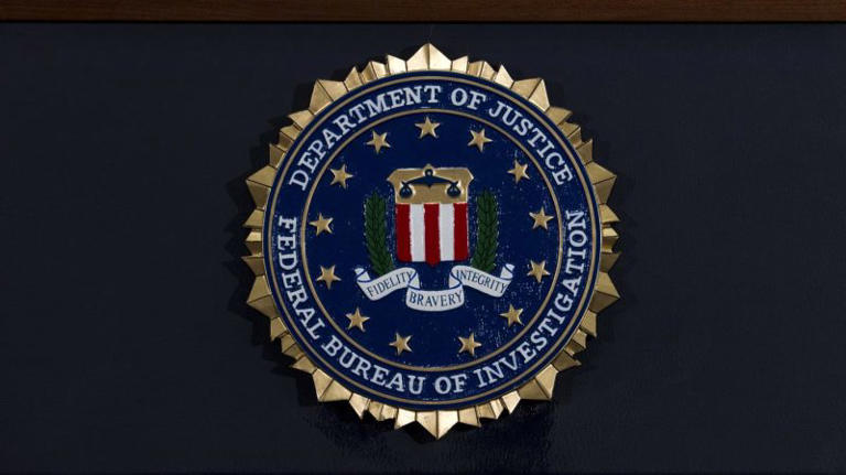 Former Olympian accused of drug trafficking and murder, added to FBI ...