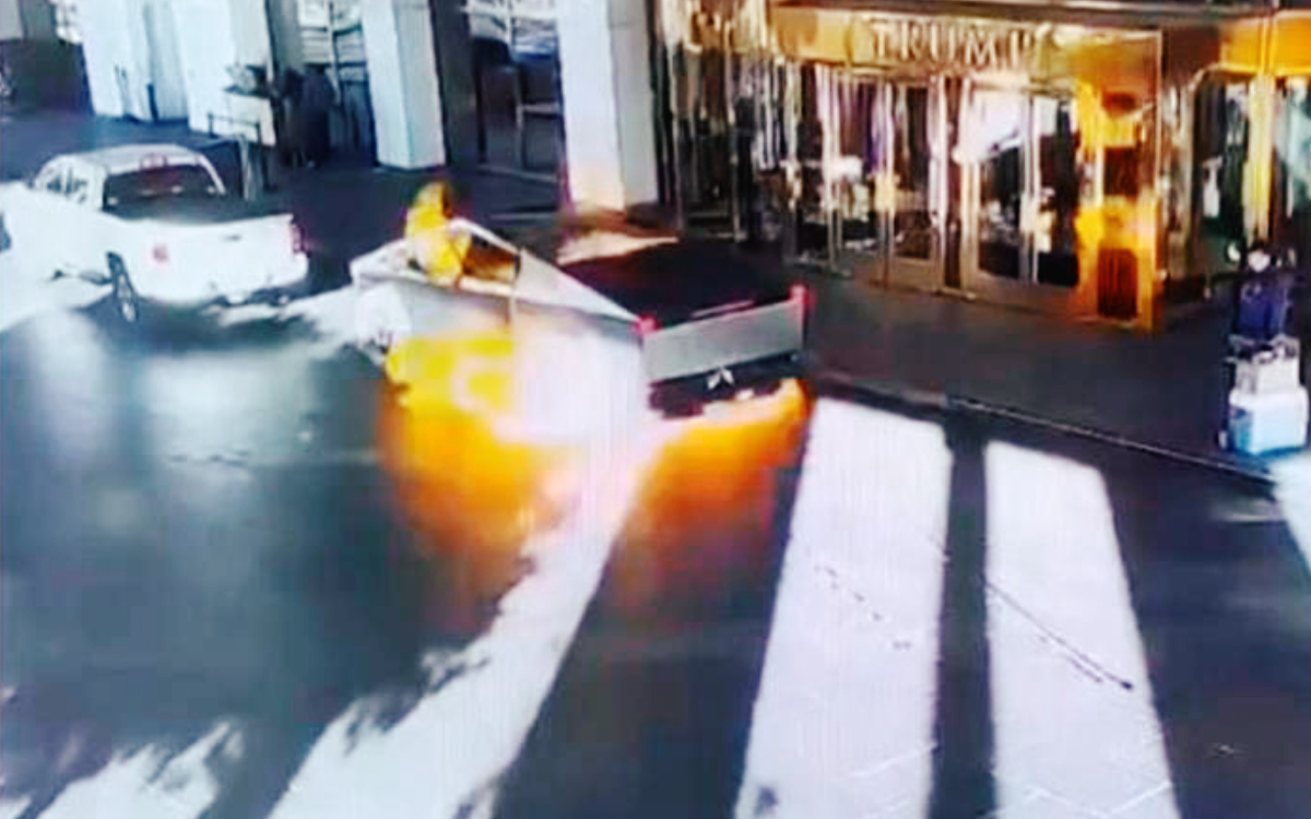 Video | Momento exacto en que explota camioneta Cybertruck afuera de ... Video | Momento exacto en que explota camioneta Cybertruck afuera de ...
