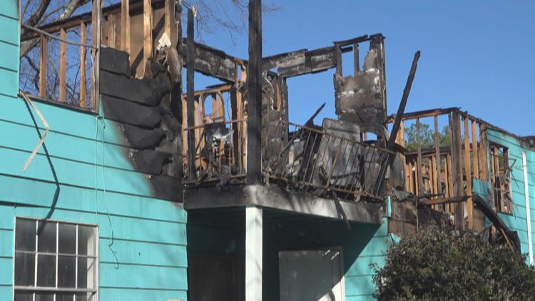 49 people out of their homes after fire at Columbia apartment complex