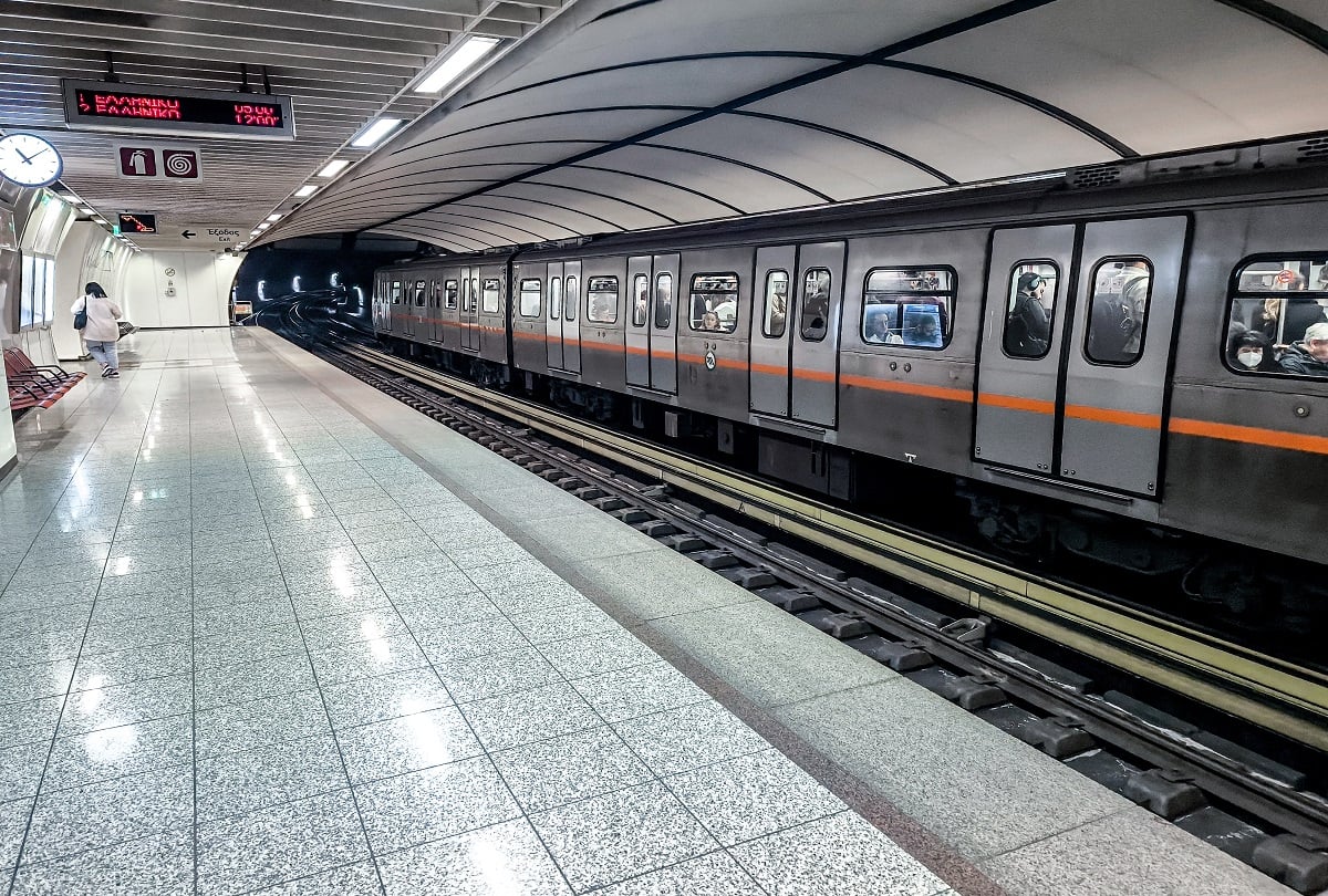 Αλλαγές στα δρομολόγια μετρό και τραμ λόγω των παρελάσεων της 25ης Μαρτίου
