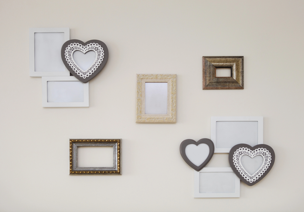 How to create a gallery wall on a budget