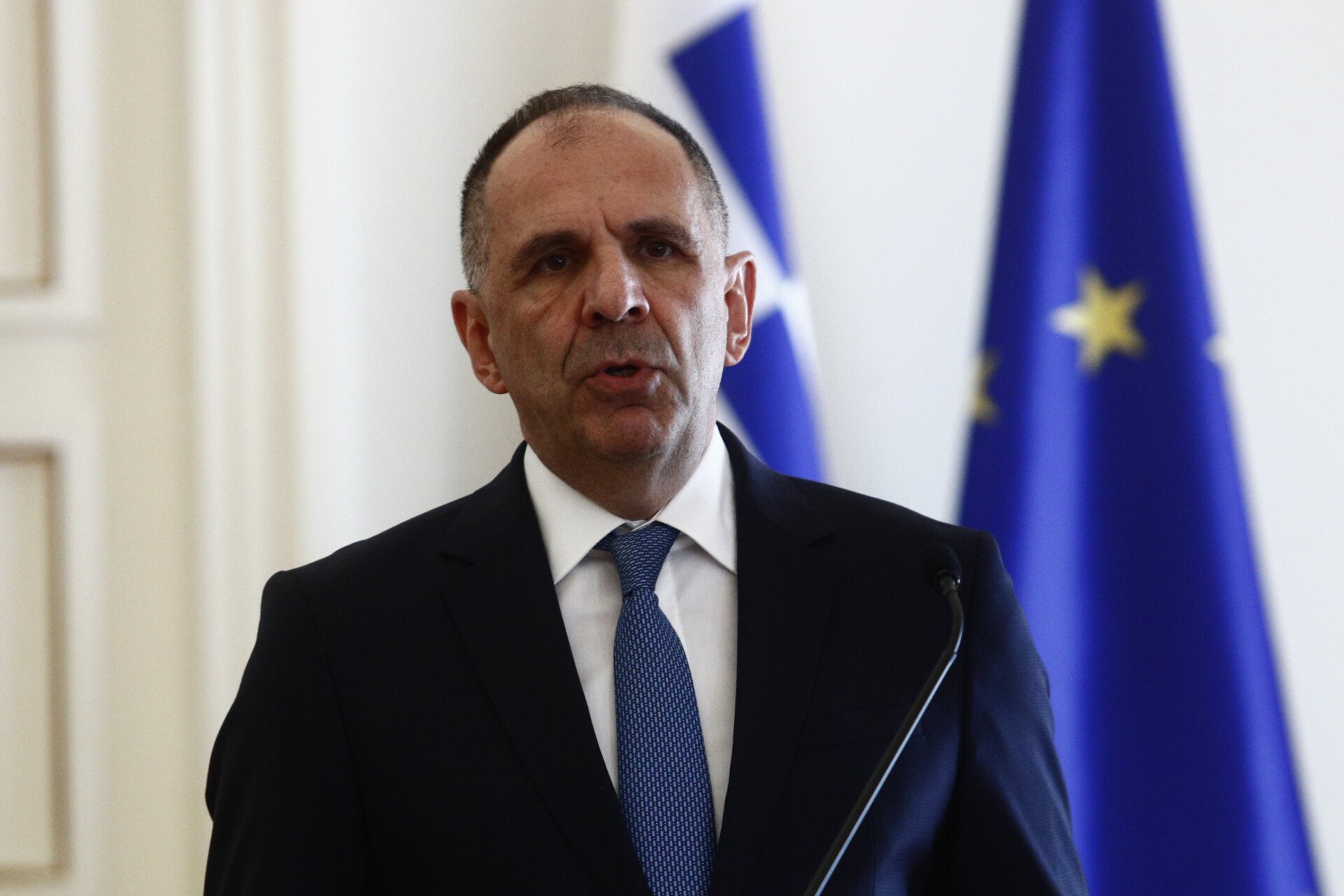 Επικοινωνία Γεραπετρίτη με τον αναπληρωτή πρωθυπουργό και υπουργό ...