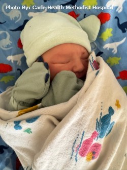 UPDATED: Photos of first baby born at Carle Health in 2025