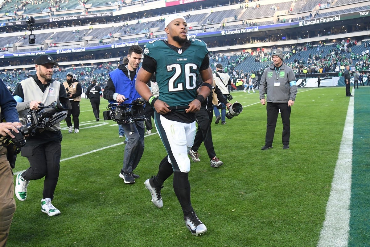 Fantasy football rankings (PPR scoring) and cheat sheets: Week 18