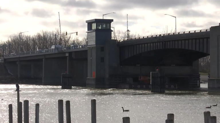 Bay City Bridge Partners extending non-resident bridge crossing ...